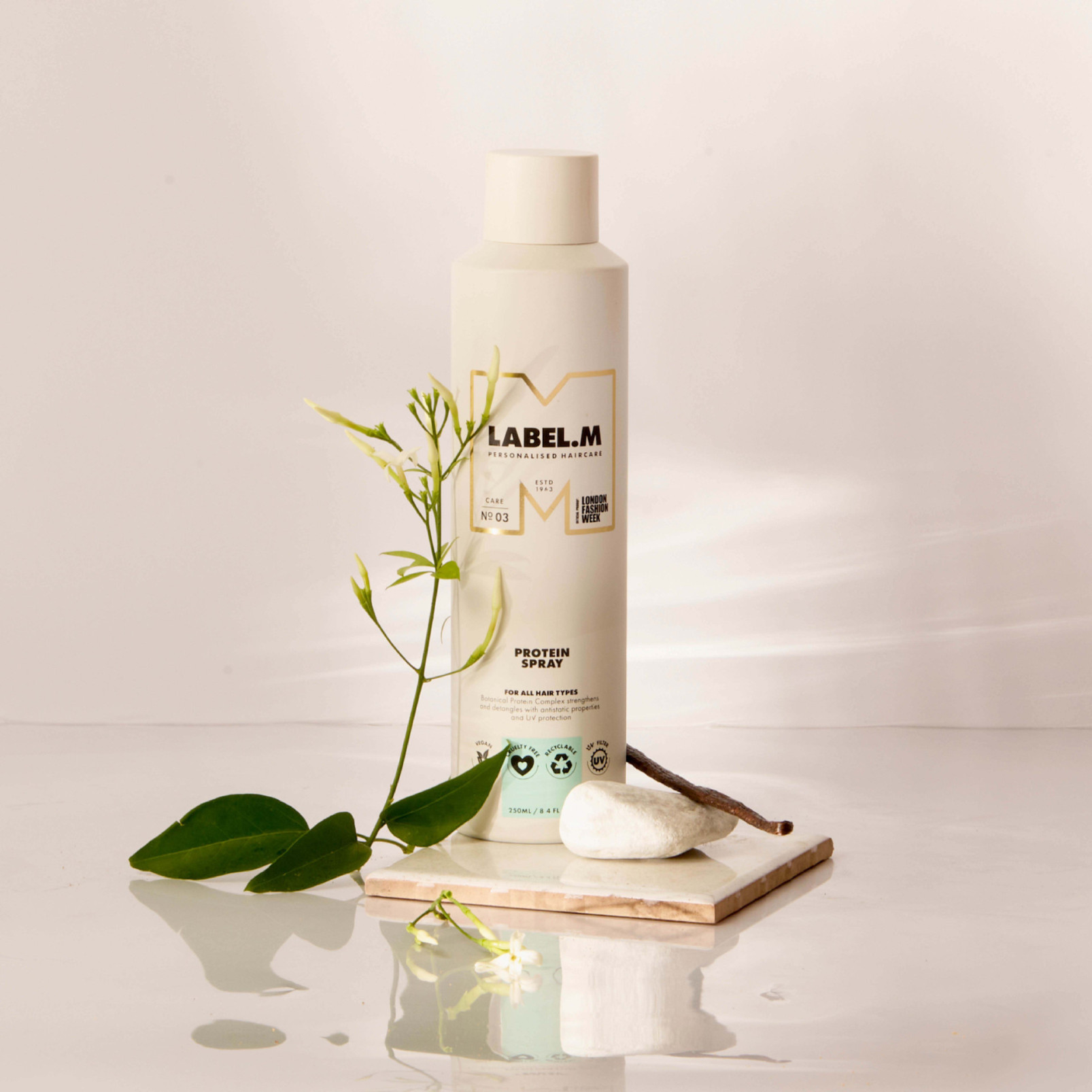 LABEL.M Protein Spray